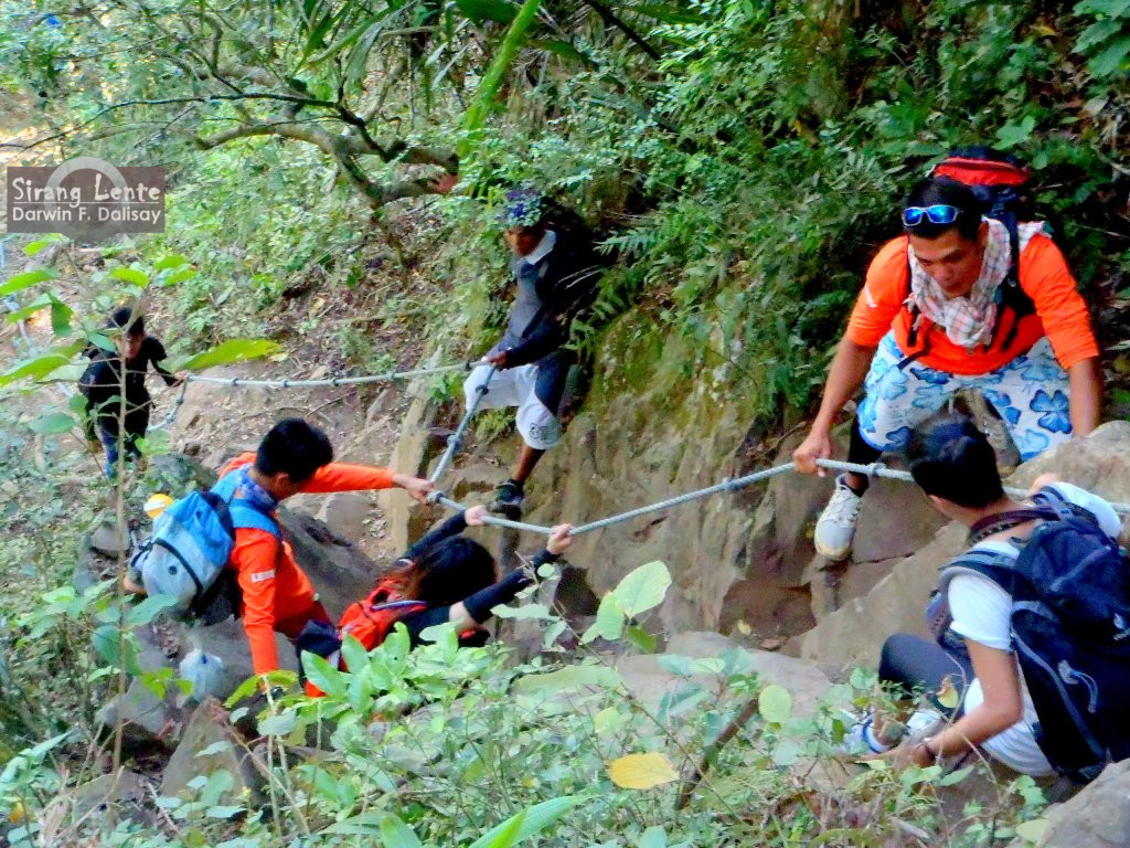 SIRANG LENTE | TRAVEL & HIKE: Mt. Maculot: Hiking Guide