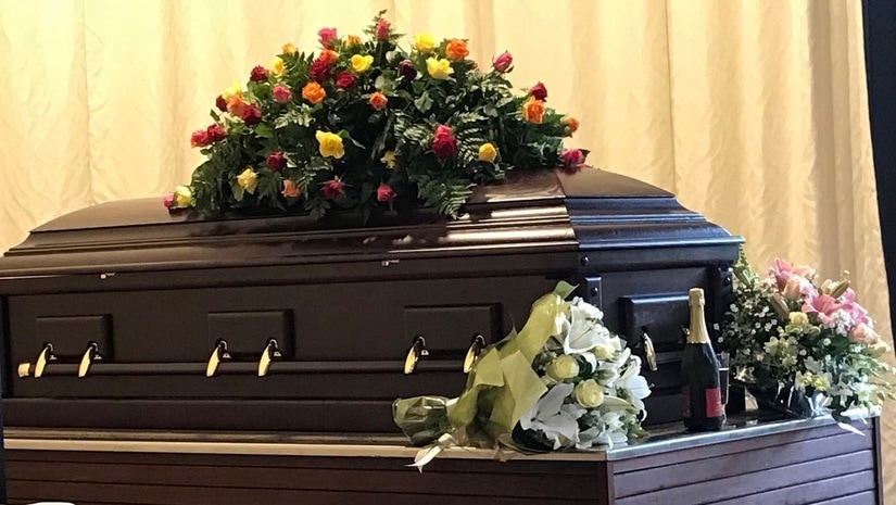 Pastor Dies At Funeral Officiating In Akure ,After Ignoring Dead Man's ...