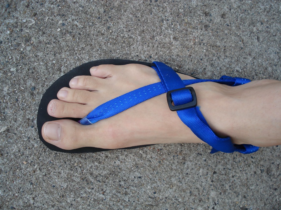 Barefoot Angie Bee: Unshoes Review!