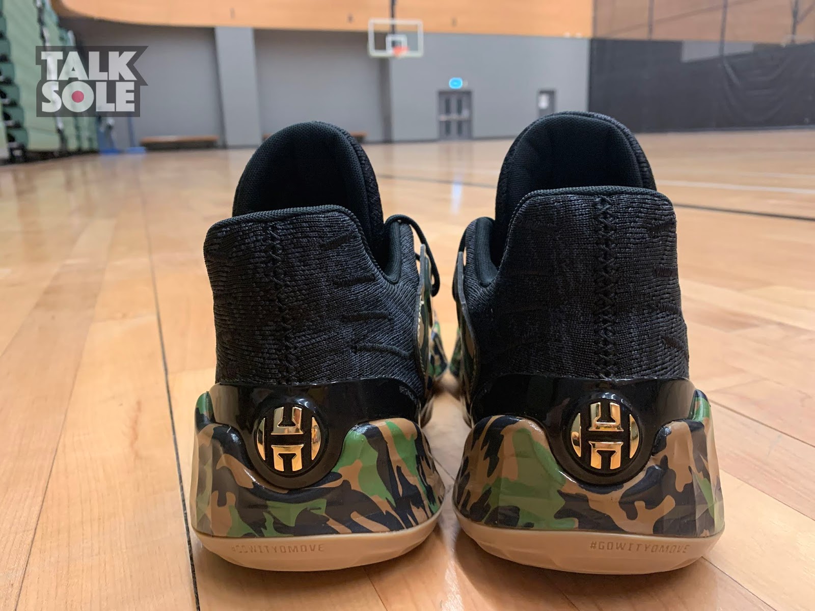 TalkSole: 【Sole 師傅鞋評】Step back的秘密 - Harden Vol.4