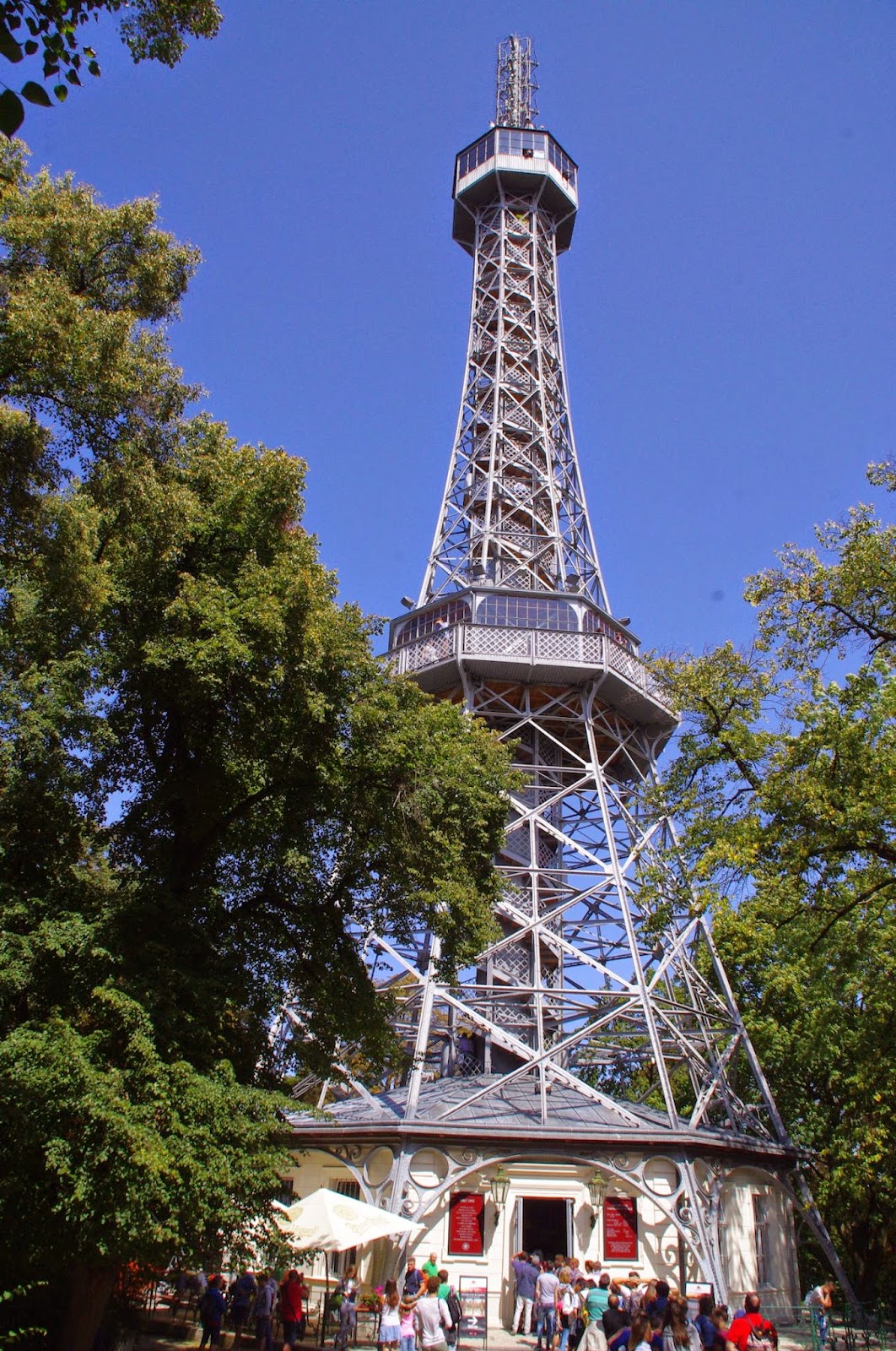 Las fotos de mis viajes: Torre Petrín. Praga. Republica Checa