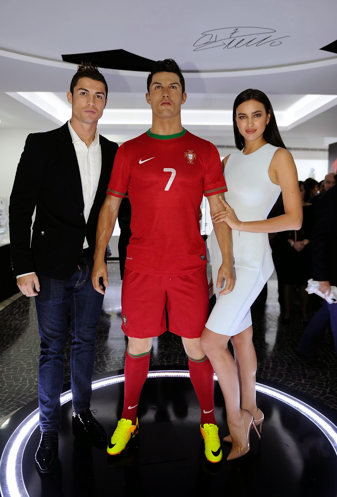 Cristiano Ronaldo New Museum | CR7 Museum HD Pictures - HD Photos