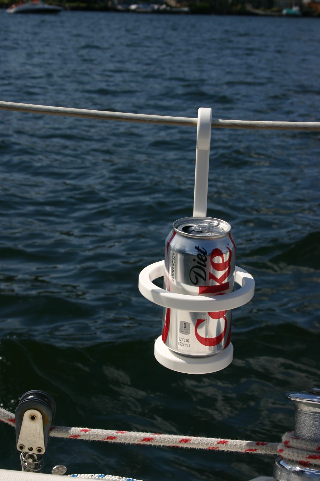 The Catalina 320 Yacht's Log: New Boom Topping Lift