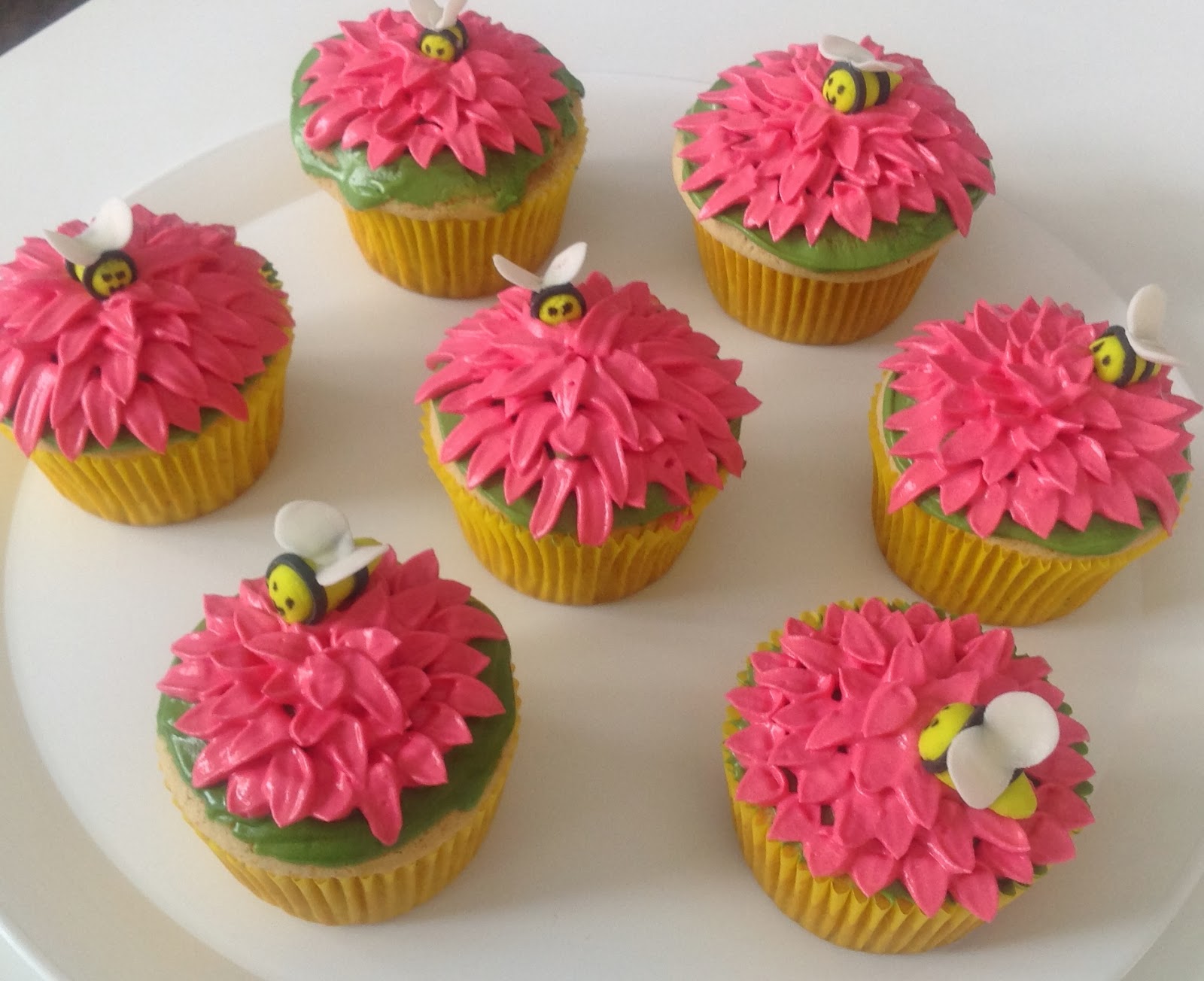 Las galguerías de Marta: Cupcakes de flores