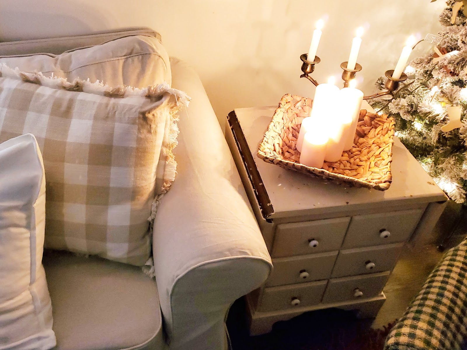 The Quaint Sanctuary: { Chippy Vintage Cubby Table }