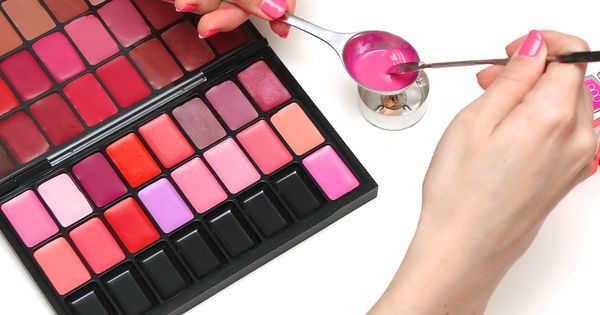 FASHION FOOD LIFESTYLE: Make your own make up kit