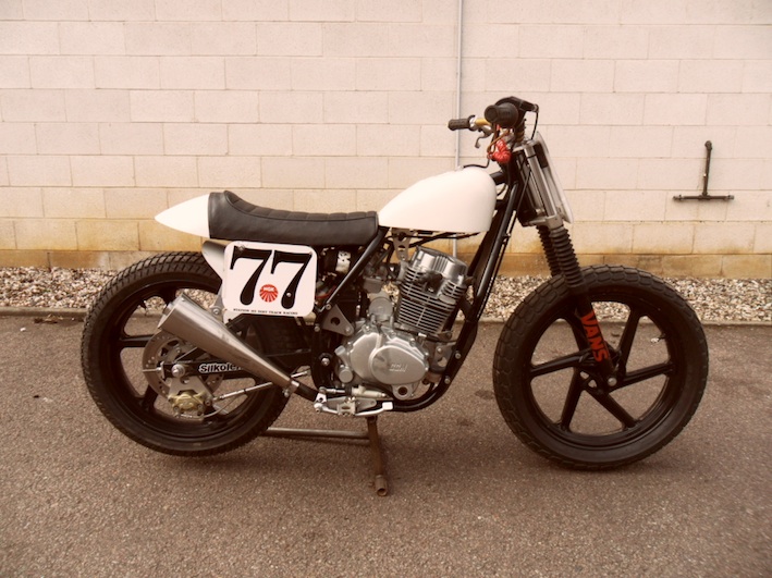 Tracker CCM 230 cc