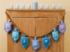 Getting it Together: Put on your Yarmulke, it's Time for Hanukkah!