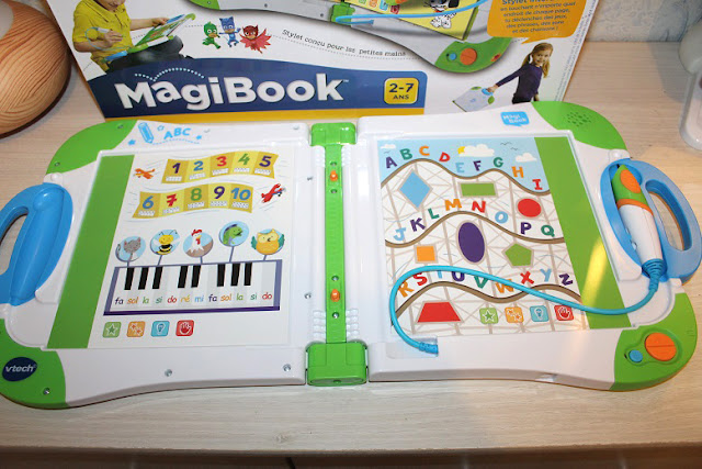 MagiBook le nouveau livre interactif de Vtech