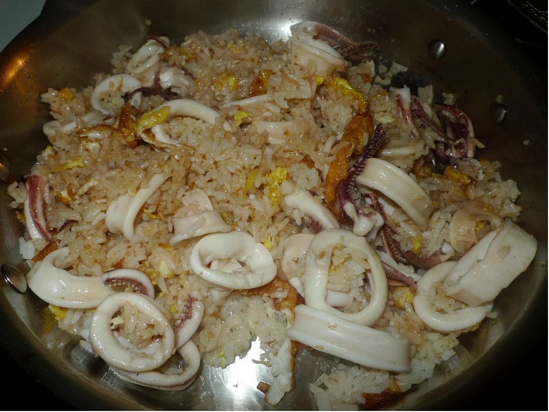 Amporn's Thai Kitchen: Calamari fried rice