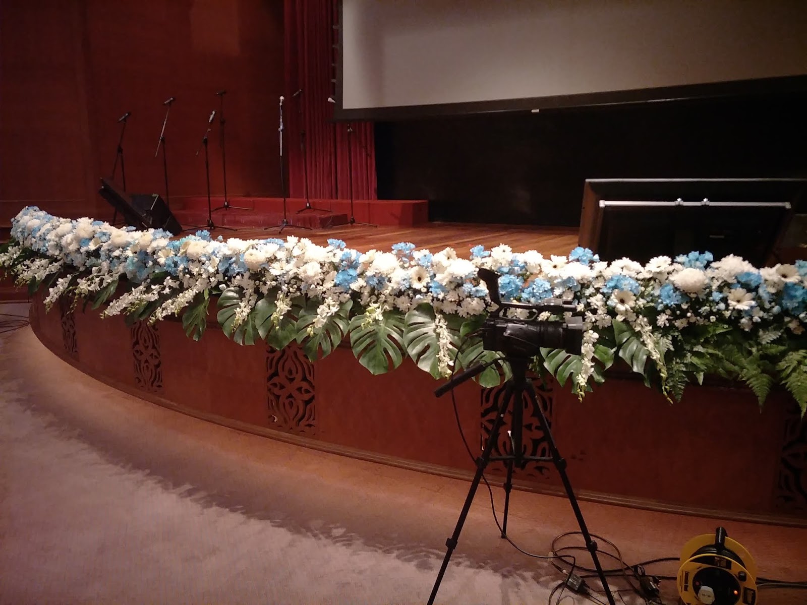 PETALS2U FLORIST & GIFTS: GUBAHAN BUNGA SEGAR PENTAS PUTRAJAYA