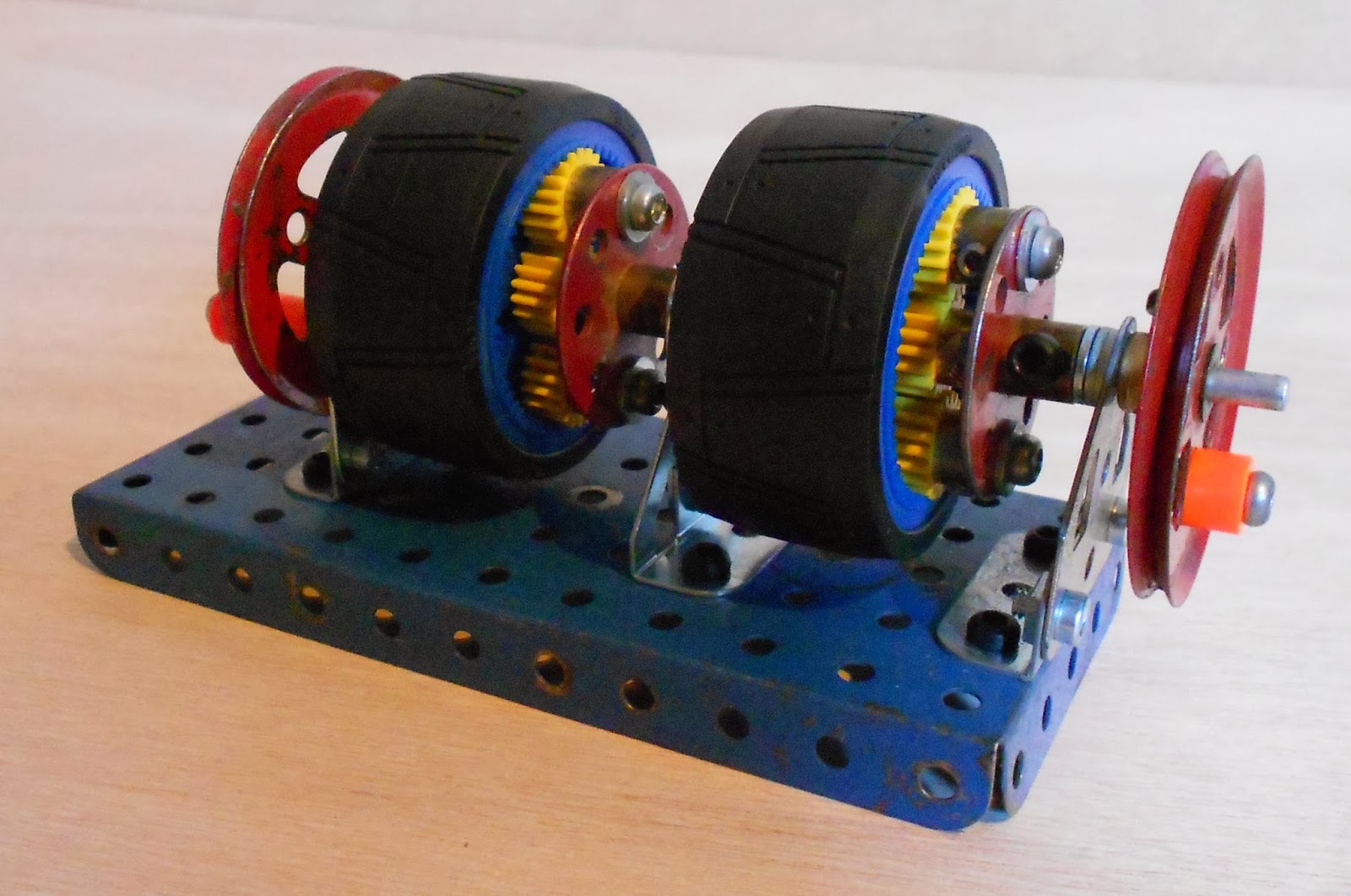 Mecha Lab: Meccano : double train épicycloïdal