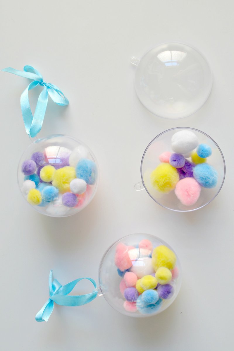 diy | pom pom christmas baubles — Caroline Burke | Burkatron