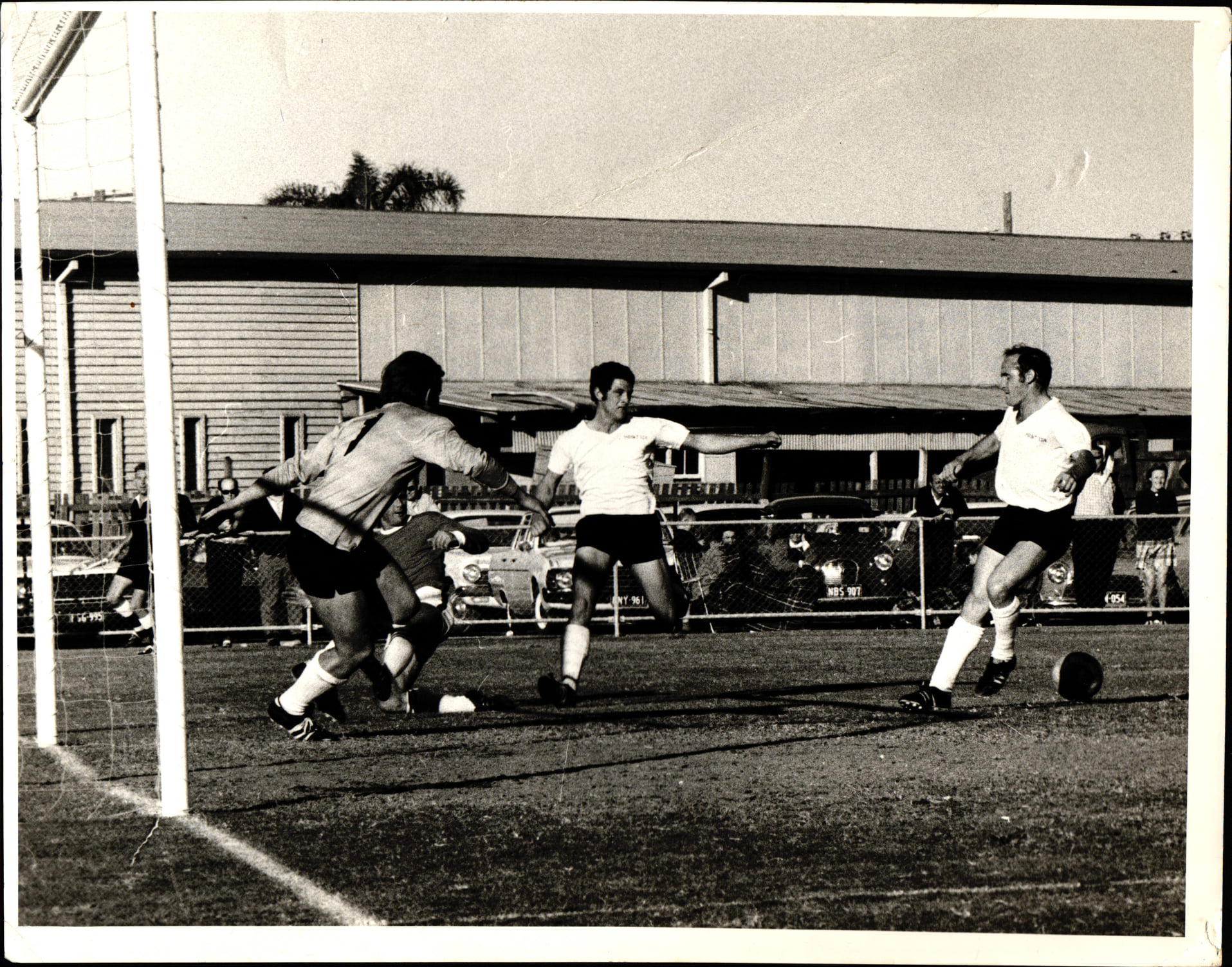 Neos Osmos: Towards a History of Soccer in Mount Isa