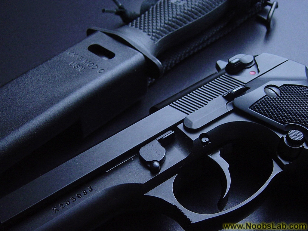 HD Guns Wallpapers - NoobsLab | Eye on Digital World