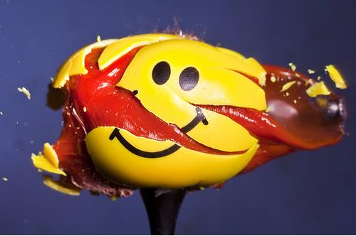 Impresionantes imágenes de objetos explotando – duendevisual