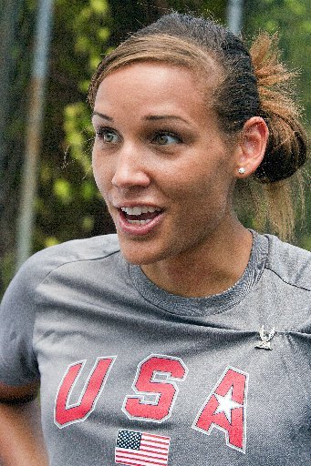 Sports Stars: Lolo Jones Female Athlete Profile, Pictures And Wallpapers