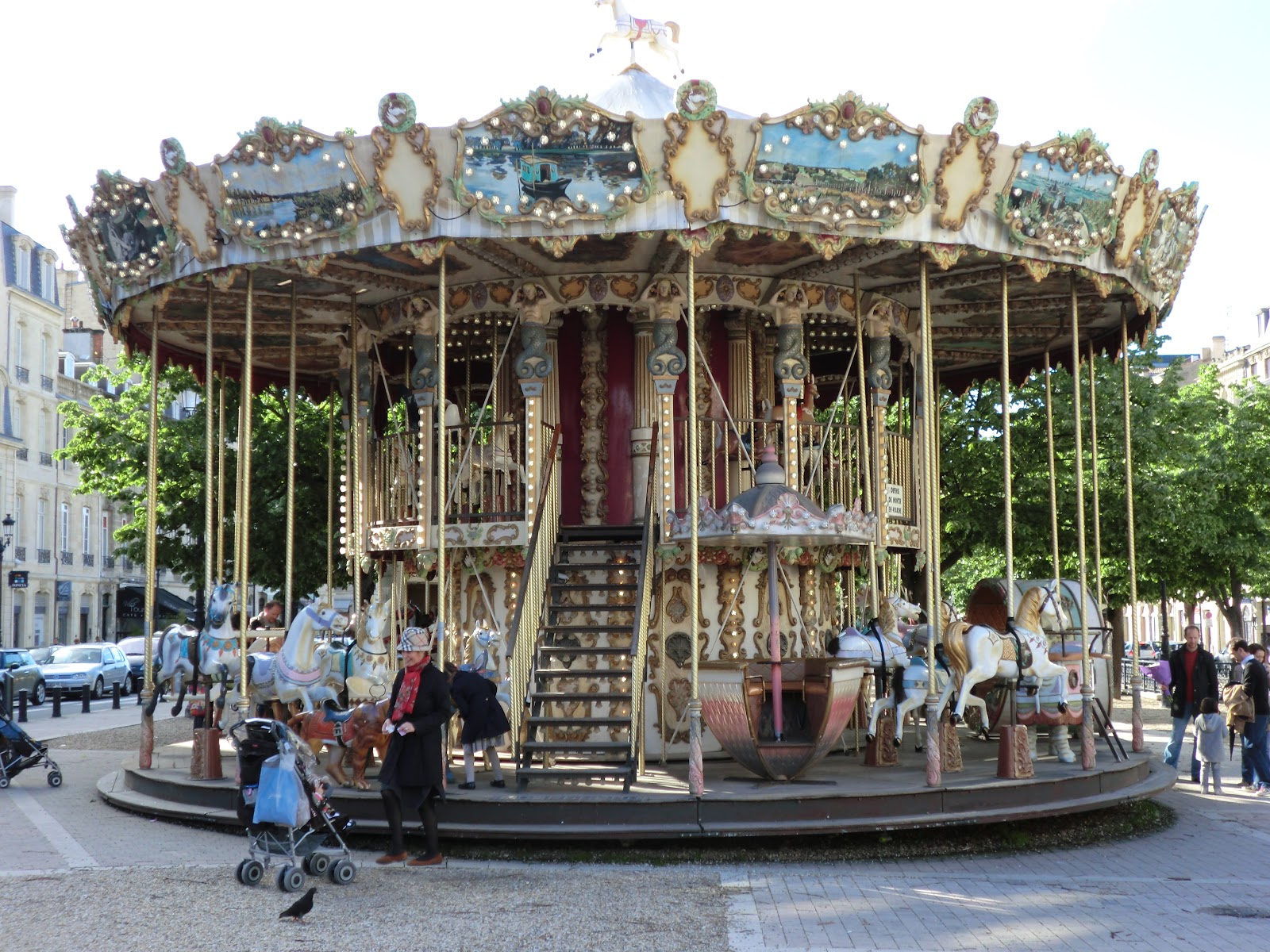 Con encanto . . .: Hoy me encanta: Carruseles