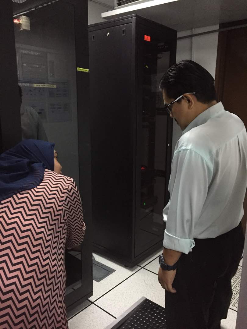 SISTEM PENGURUSAN KESELAMATAN MAKLUMAT (ISMS) MS ISO/IEC 27001 : 2013 ...