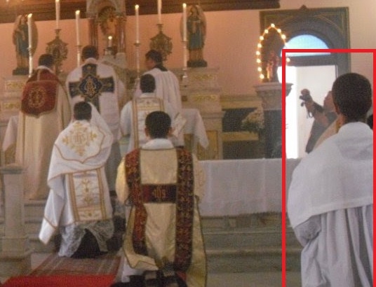 Ministrare et dare animam suam: Paramentos Litúrgicos I: A Vimpa