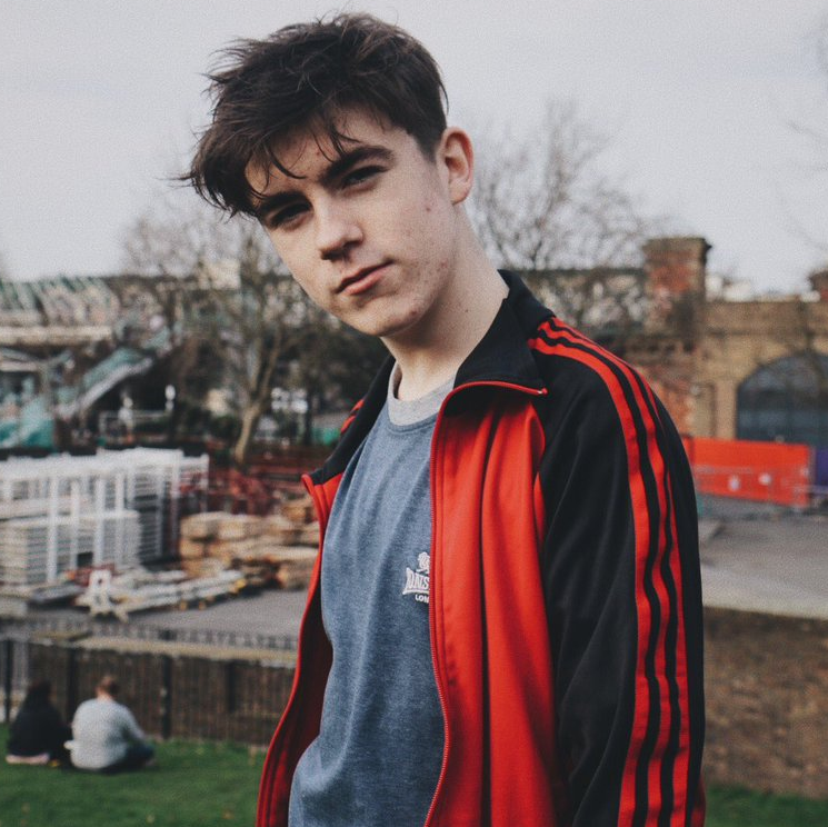 Folk & Indie: Declan McKenna