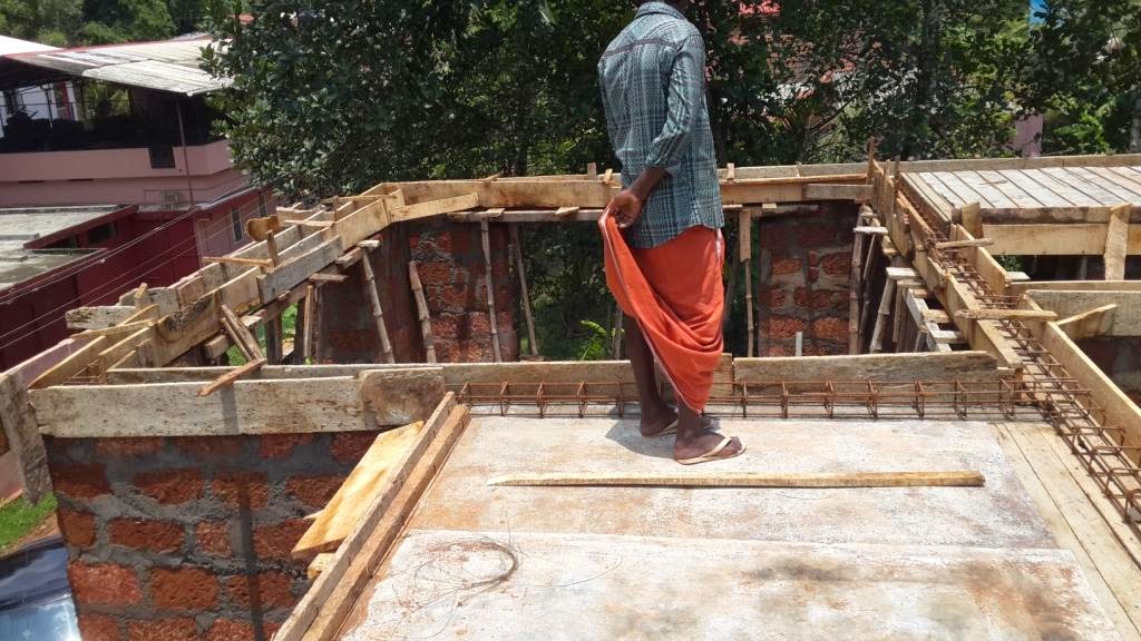 JOJU PAILY @ IRINJALAKUDA: FF Lintel Beam Shuttering Work 10-05-2014