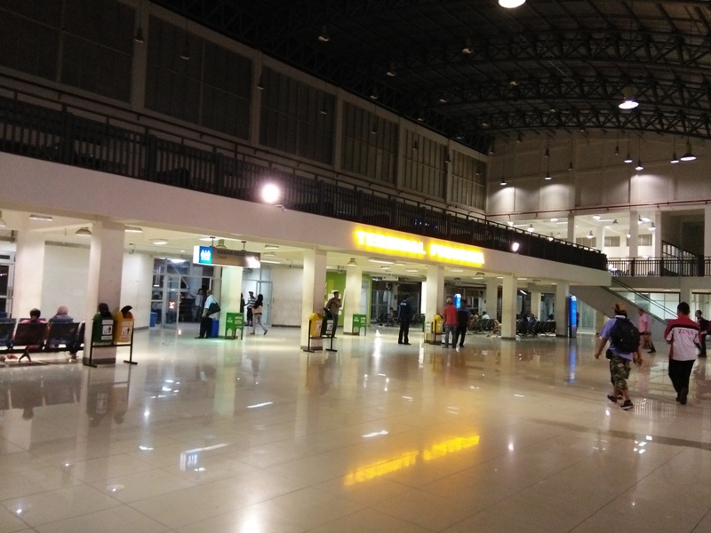 TERMINAL BUS BUNGURASIH ATAU TERMINAL PURABAYA