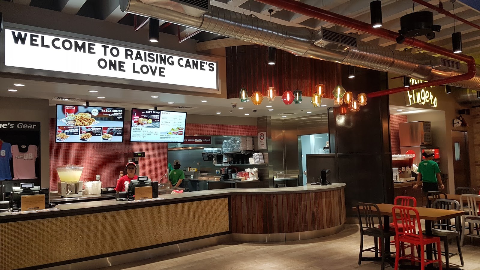 Life in Kuwait Blog: Raising Cane's now open in Jabriya