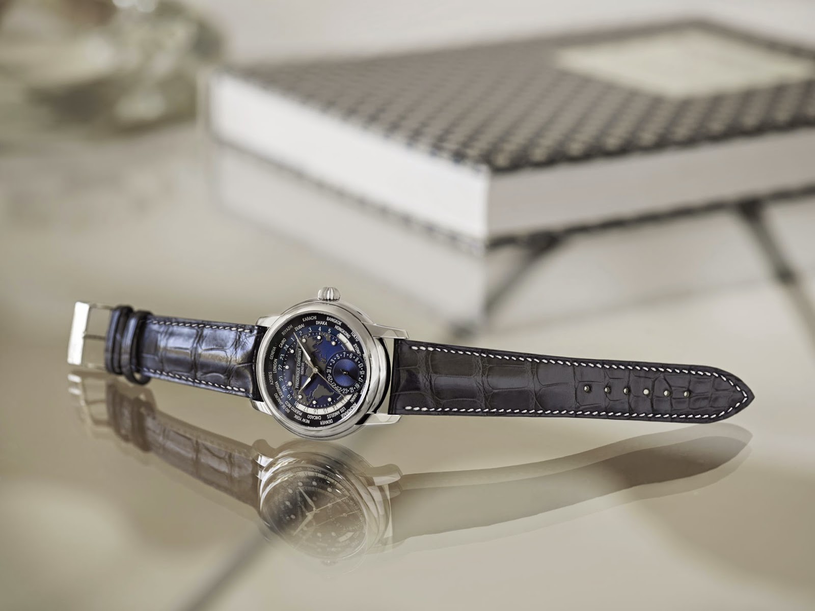chrono klockor,Cartier Tonneau: Frederique Constant New Classics ...
