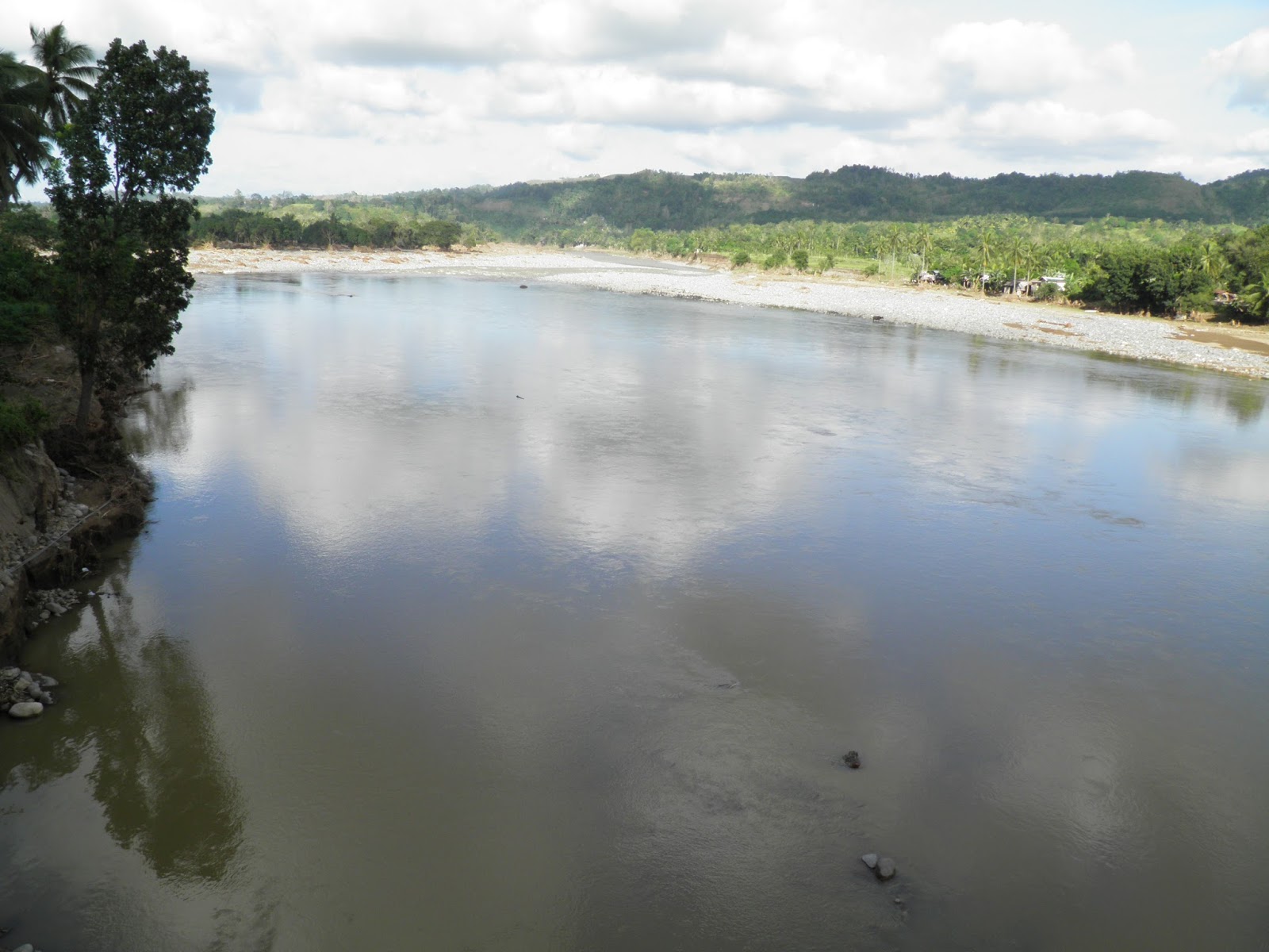 noel autor: Cagayan River, CDO's Natural Identifying Terrain Feature