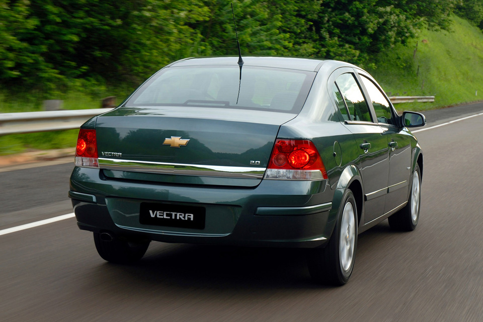 TodoCHEVROLET: Imágenes Vectra