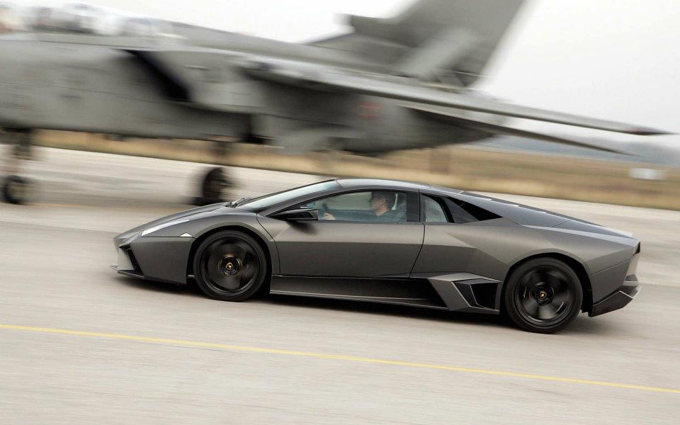 Cars And Bikes: army lamborghini Sports cars