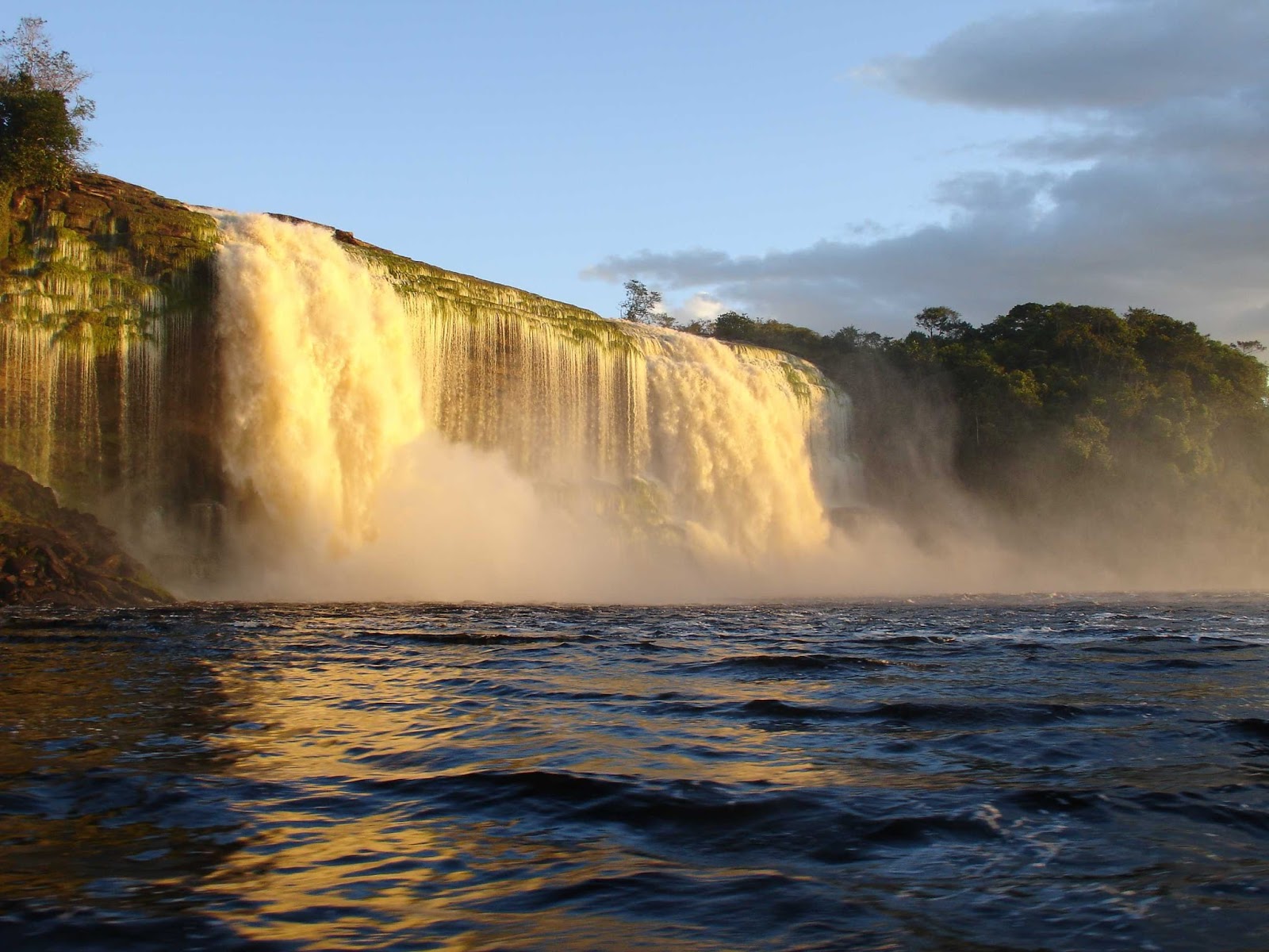 O Lume Minunata: El Paraíso de Canaima
