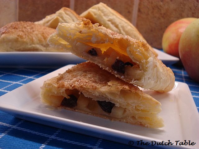 The Dutch Table: Appelflappen