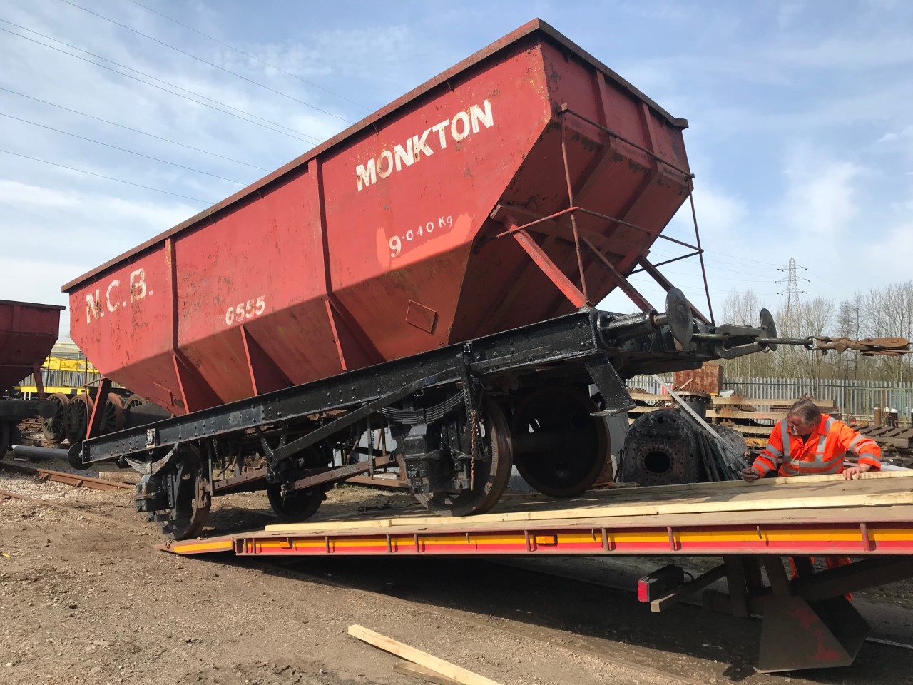 North Tyneside Steam Railway: New coal hoppers