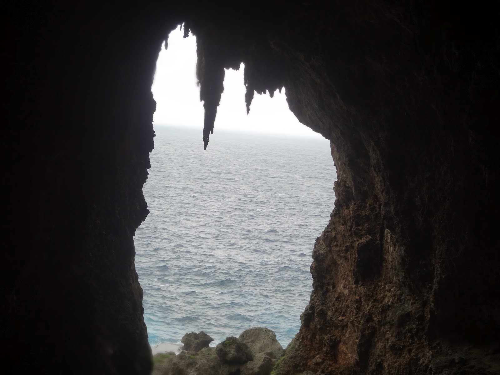 BATANES & etc: TURUNGAN CAVE