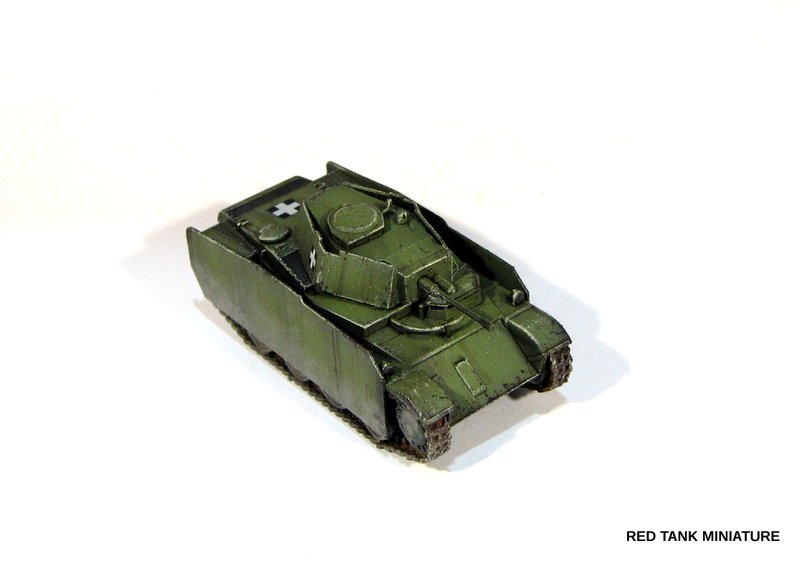 Gulumik Military Models: 43M TOLDI III with schutzen 1/72