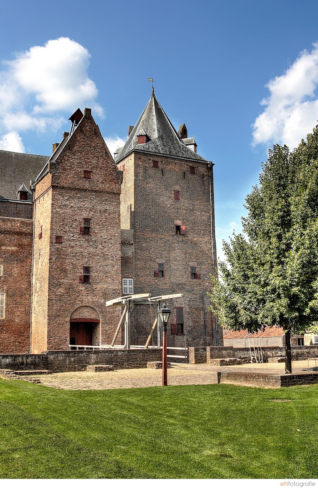 de hdr-wereld van elti: Slot Loevestein