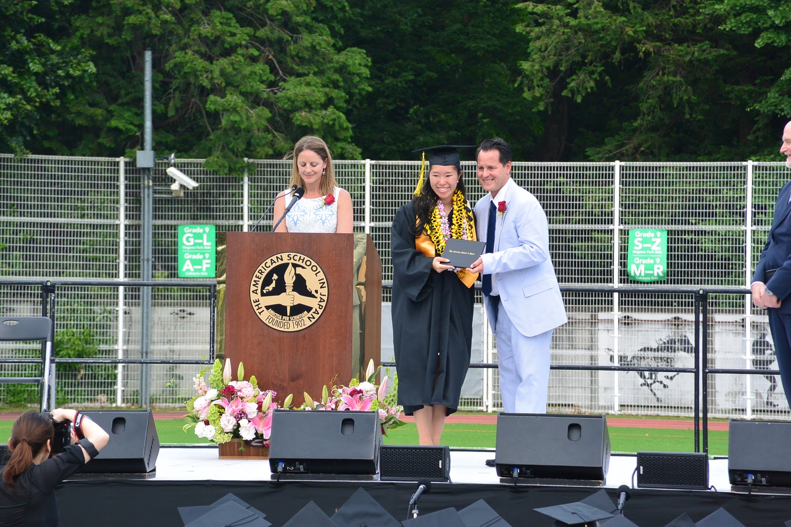 プラネットカナールPlanetCanal™最近の動き: アメリカンスクール（ASIJ）卒業式