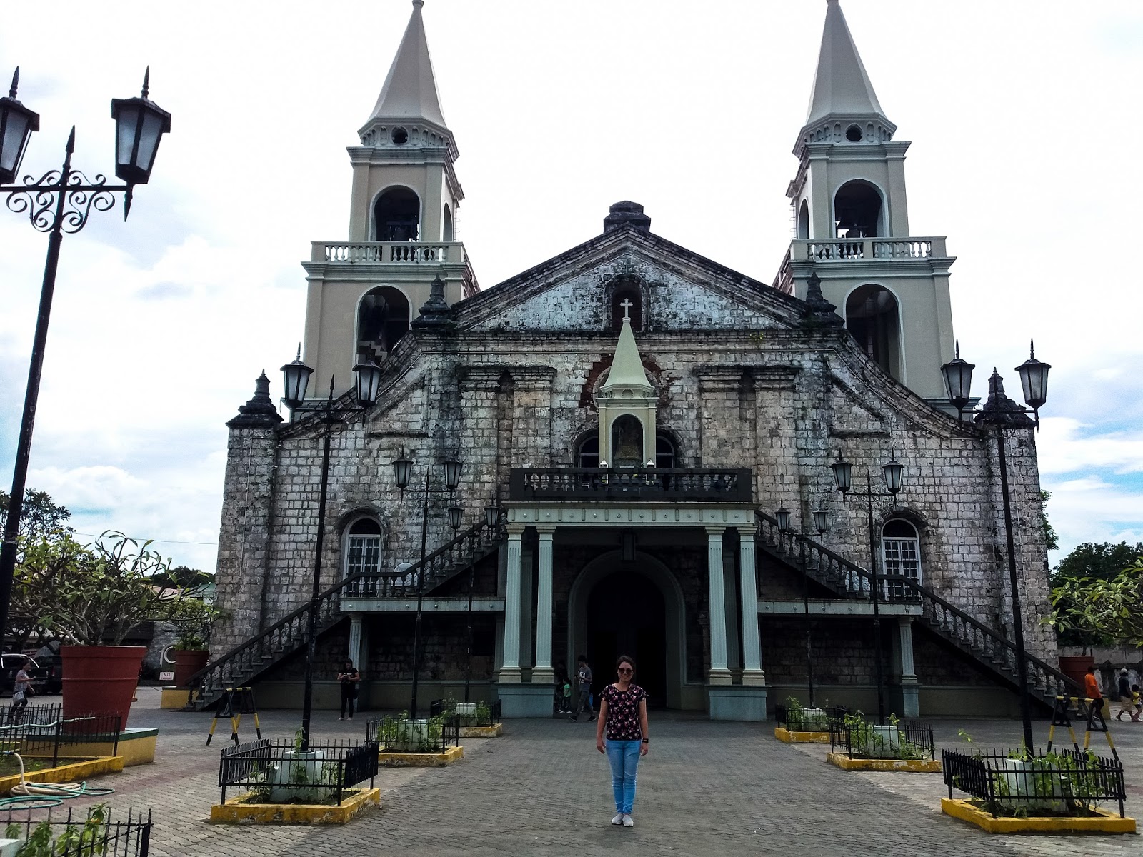 KATEDRAL SANG JARO and BELFRY (Jaro Cathedral) - Laag ni LoyLoy
