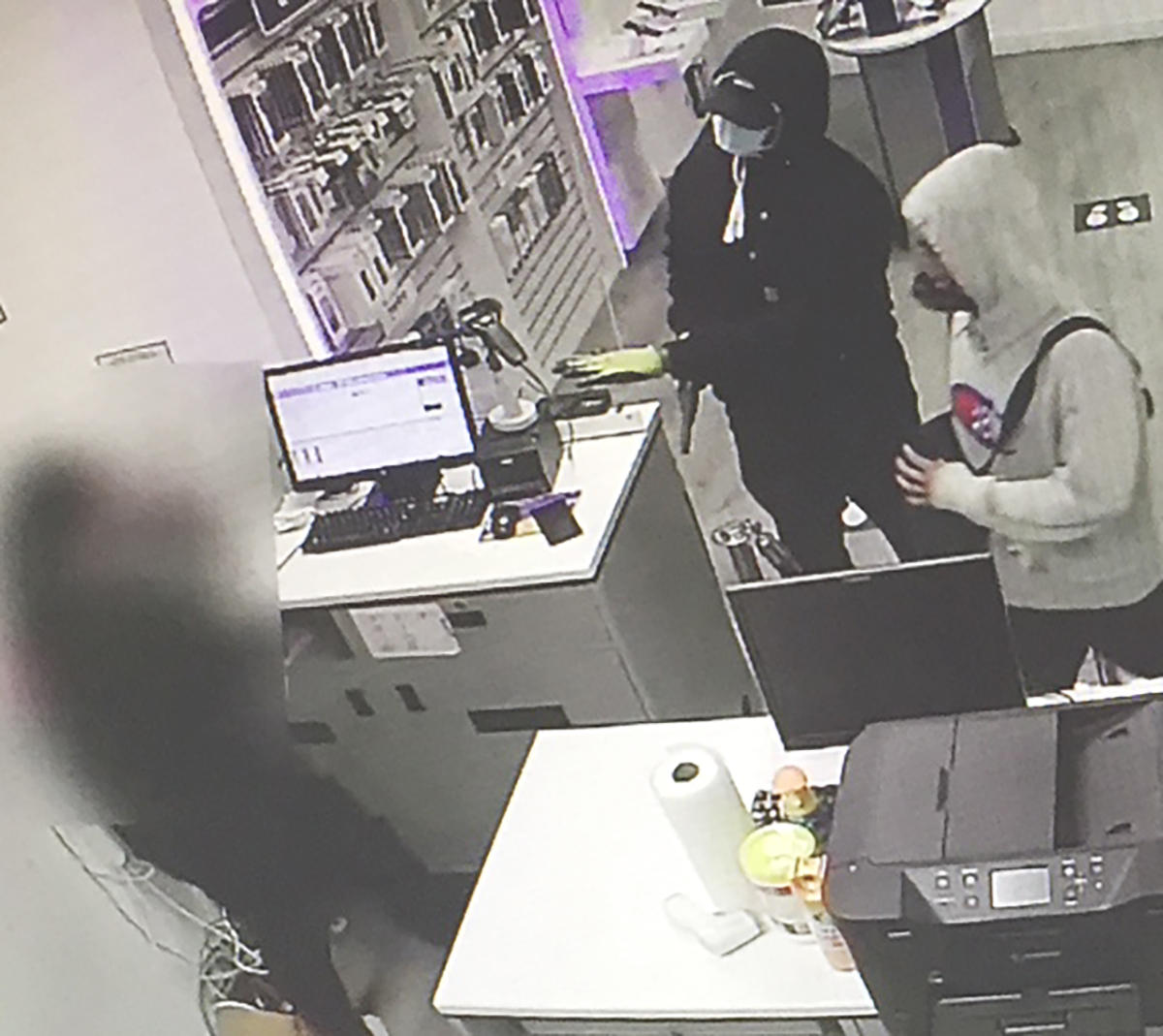 Cell Phone Store Stickup Caught on Camera