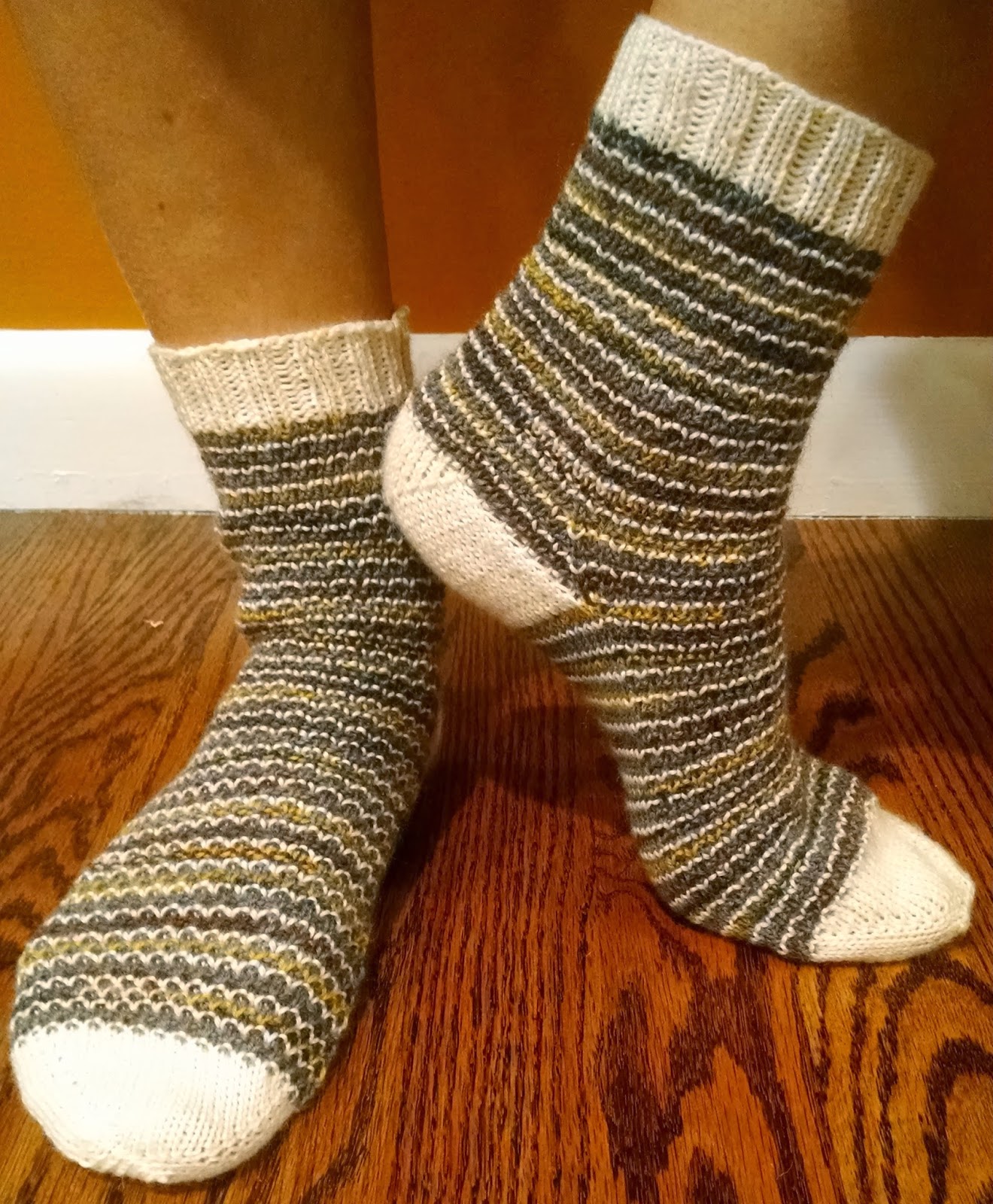 Knit A Bit Crochet Away: Broken Seed Stitch Socks