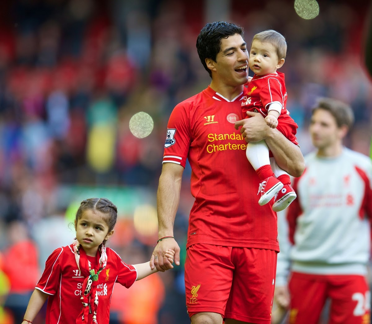 PHOTOS:Meet Luiz Suarez's Beautiful Wife and Cute Kids