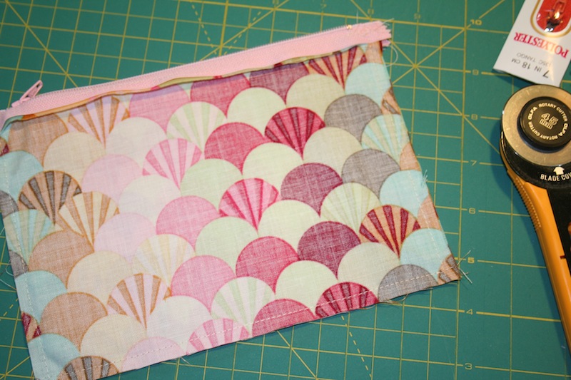 Hoo-Ha Bag Pouch Tutorial ~ DIY Tutorial Ideas!