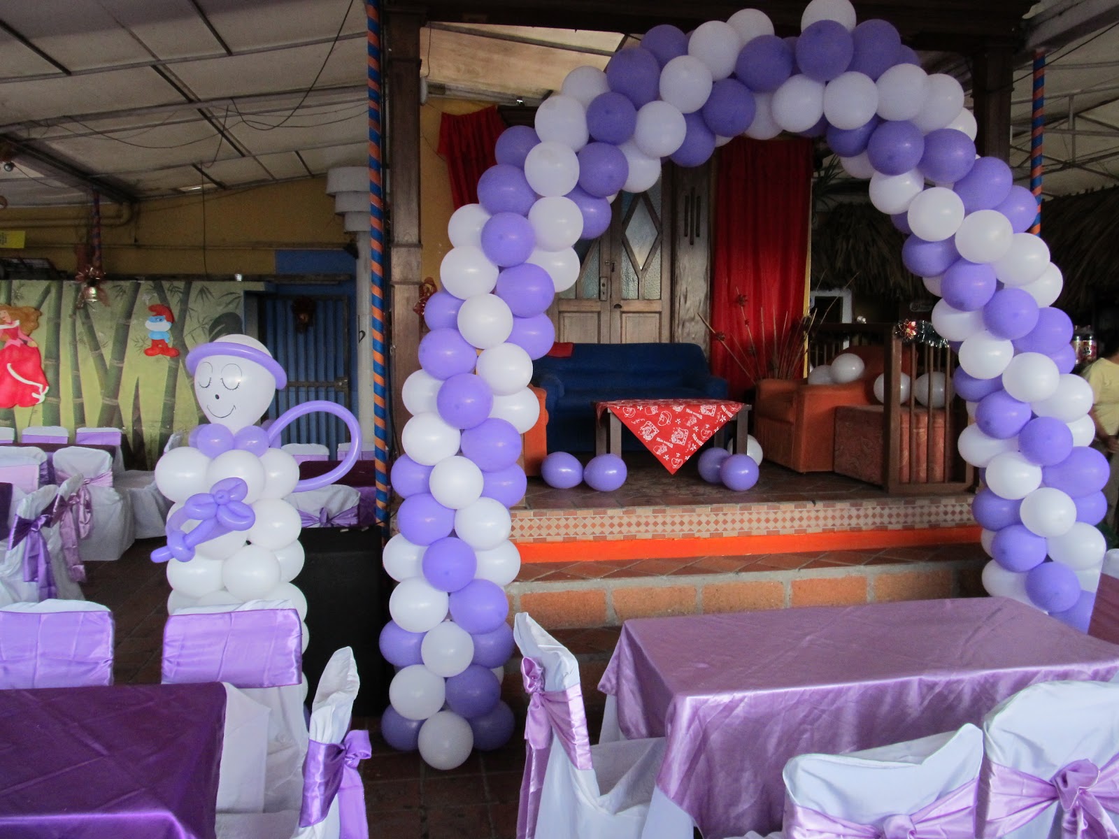 DECORACION ANGELES CON GLOBOS PRIMERA COMUNION | Fiestas Infantiles