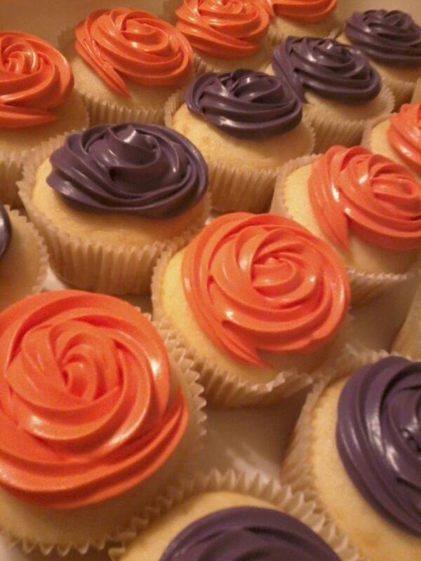 Clemson Girl: Smile and have a Clemson cupcake!