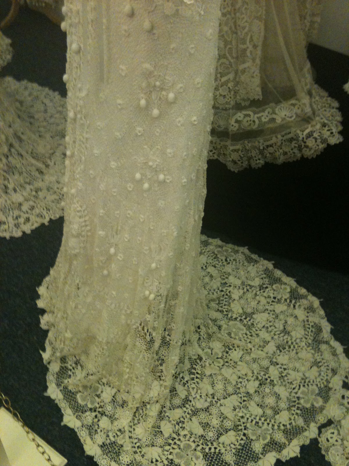 Rosemary Cathcart Antique Lace and Vintage Fashion: The Sheelin Lace ...