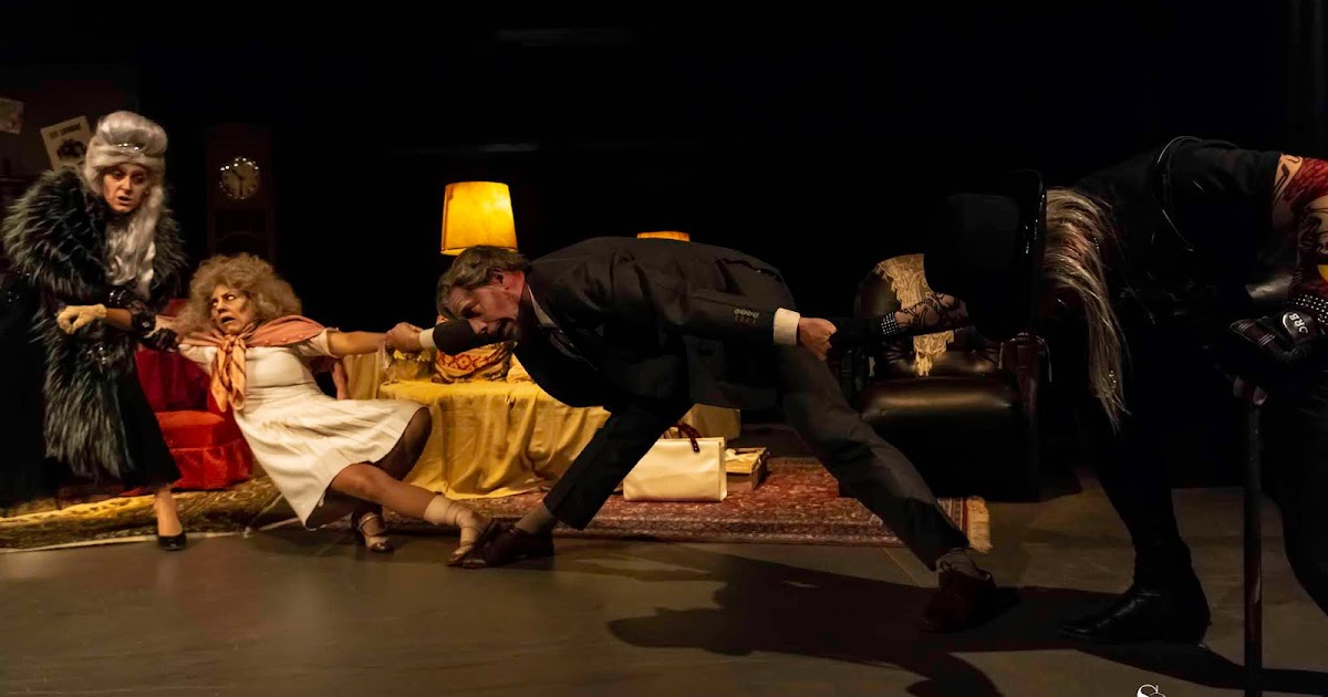 Teatros Argentinos: FOREVER YOUNG CON NUEVA INTEGRANTE