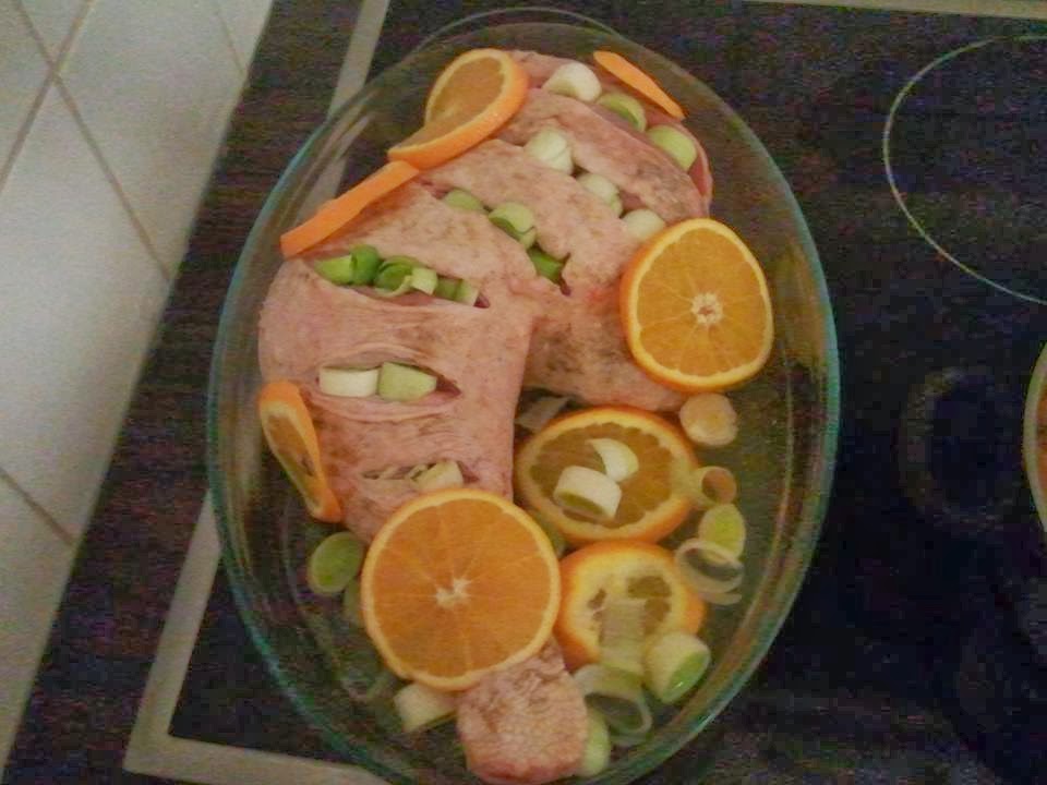 KuzhinaIme.al: Kofshe pate e pjekur ne tave me presh dhe portokalle ...