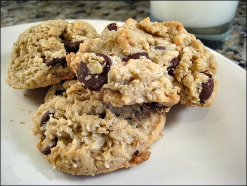 Chez Crenshaw: Outrageous Chocolate Chip Cookies